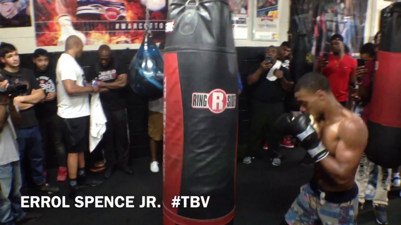 Errol Spence Jr. -- heavy bag work -- #ManDown