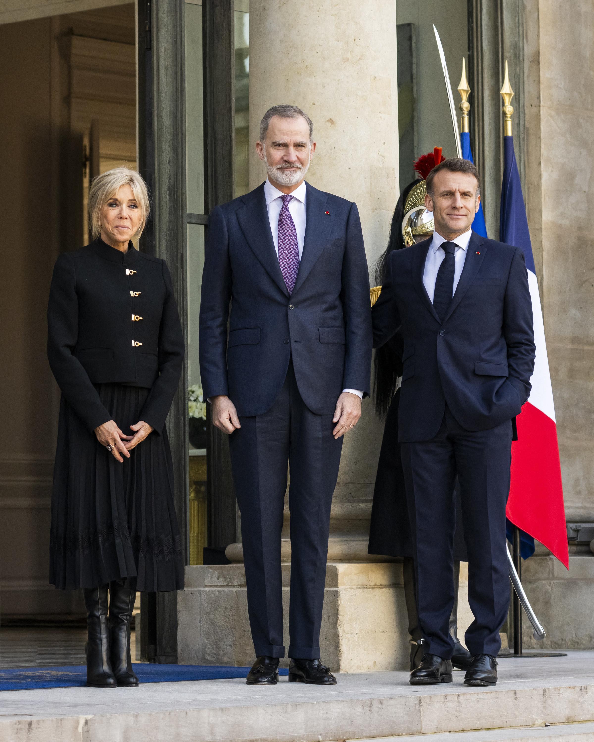 Brigitte Macron inaugure la Fashion Week homme de Paris avec élégance ...
