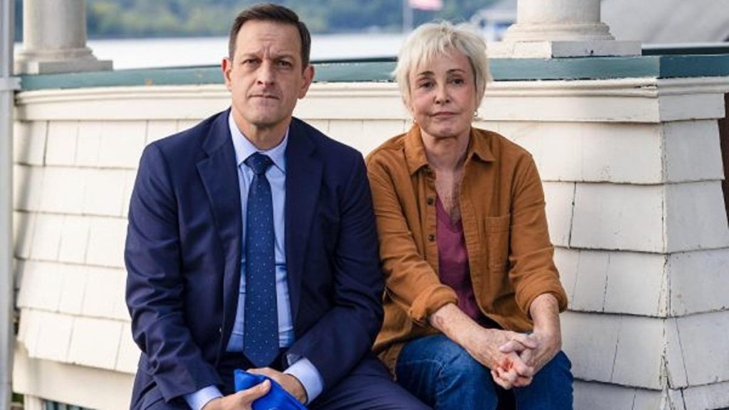 Best Medicine season 1, episode 3 review: 'Take me out to the ballgame'