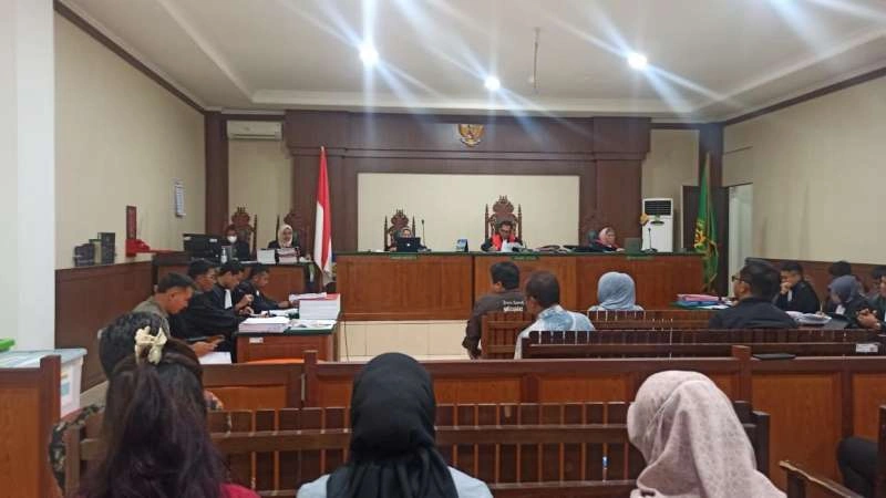 Sidang korupsi dana hibah KONI Barsel bergulir, ketua klaim tak tahu ...