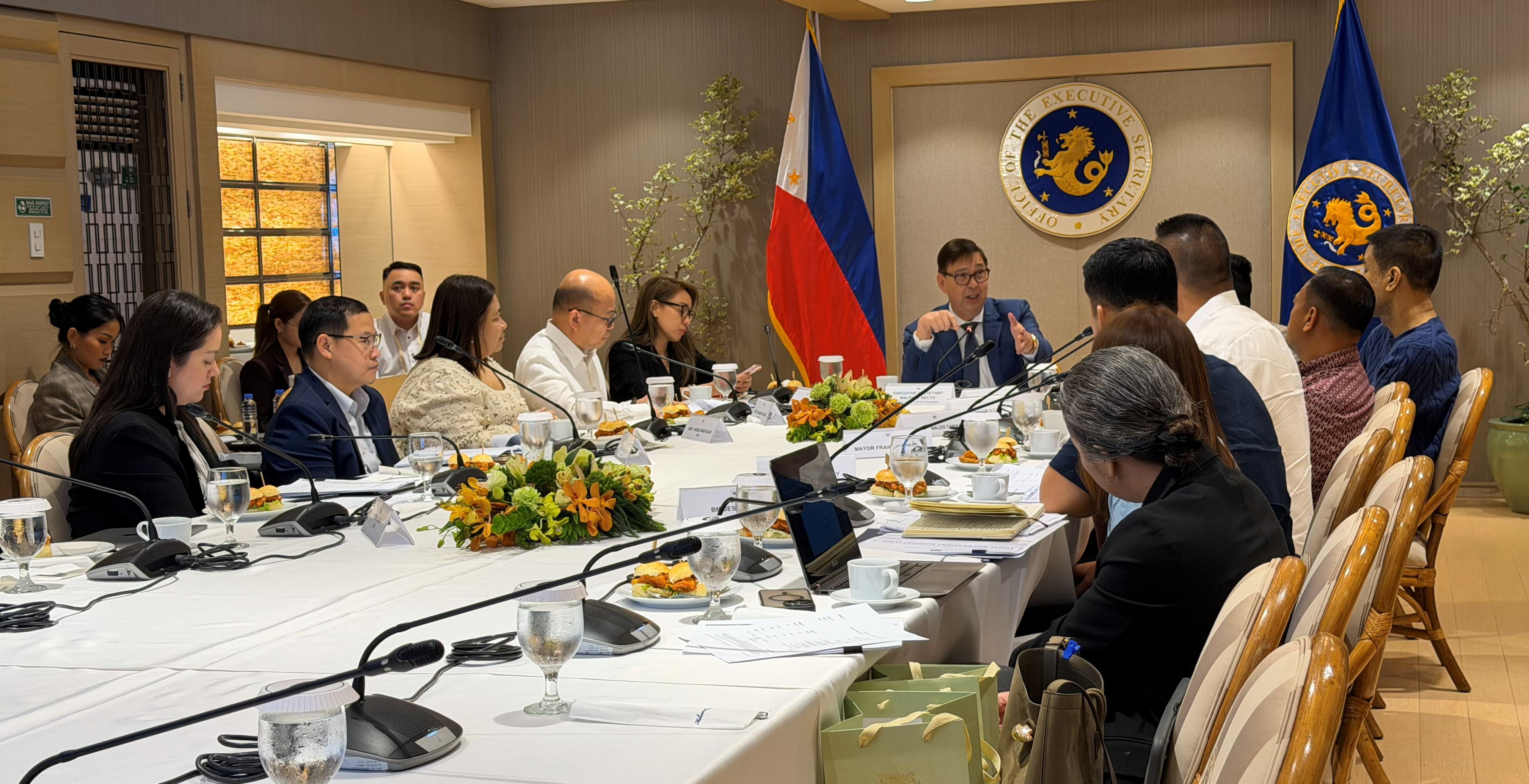 Recto meets with LGU execs for transparent use of gov't funds