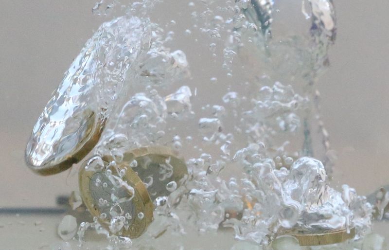 Sterling holds firm after UK data shows pickup in inflation