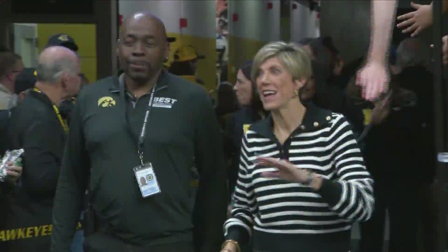 Hawkeyes hit the top 10 and Hannah Stuelke receives player of the week ...