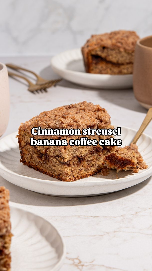 Cinnamon streusel banana coffee cake with a moist crumb and cozy spice ...