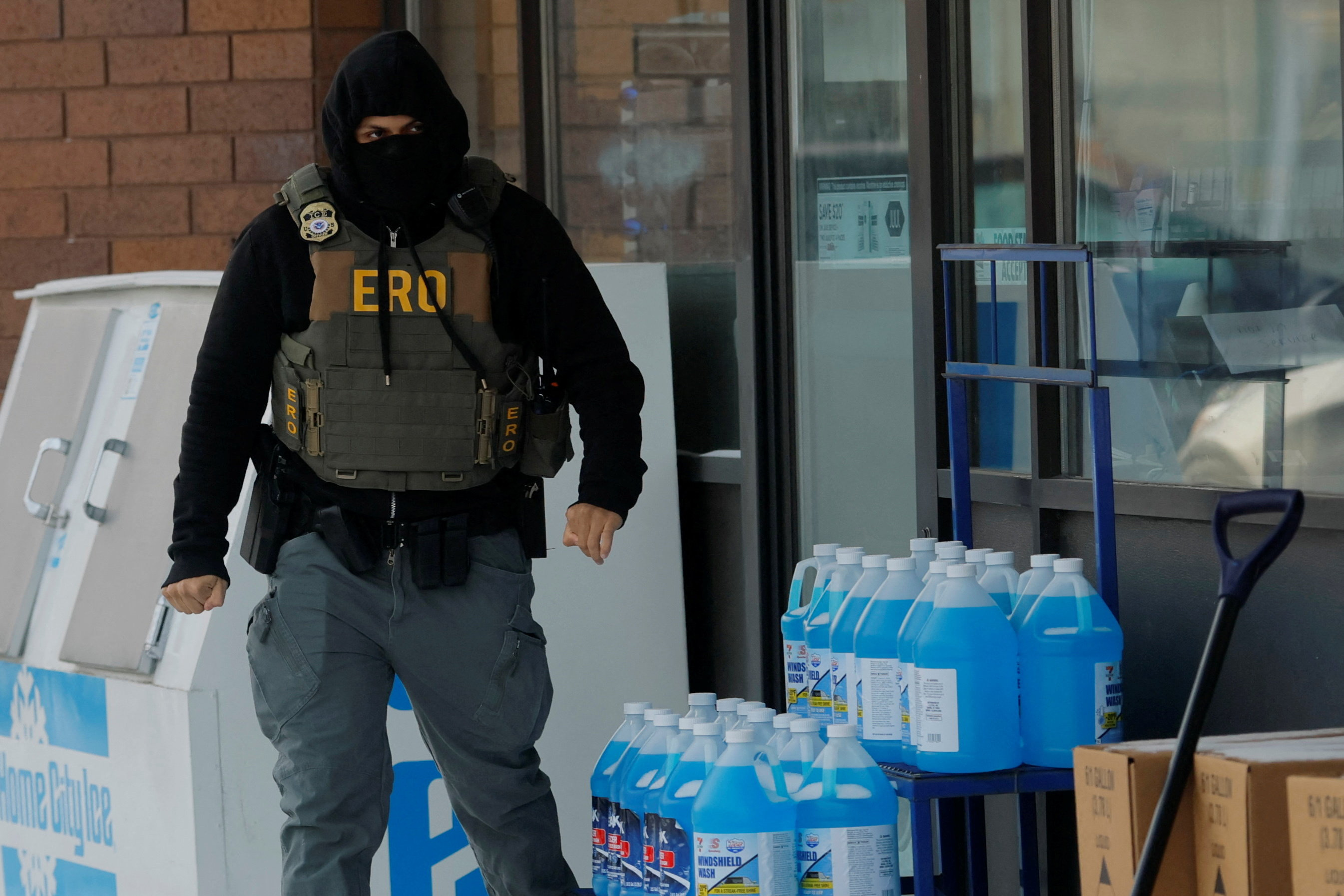 ICE targeted off-duty police officers in Twin Cities, local police say