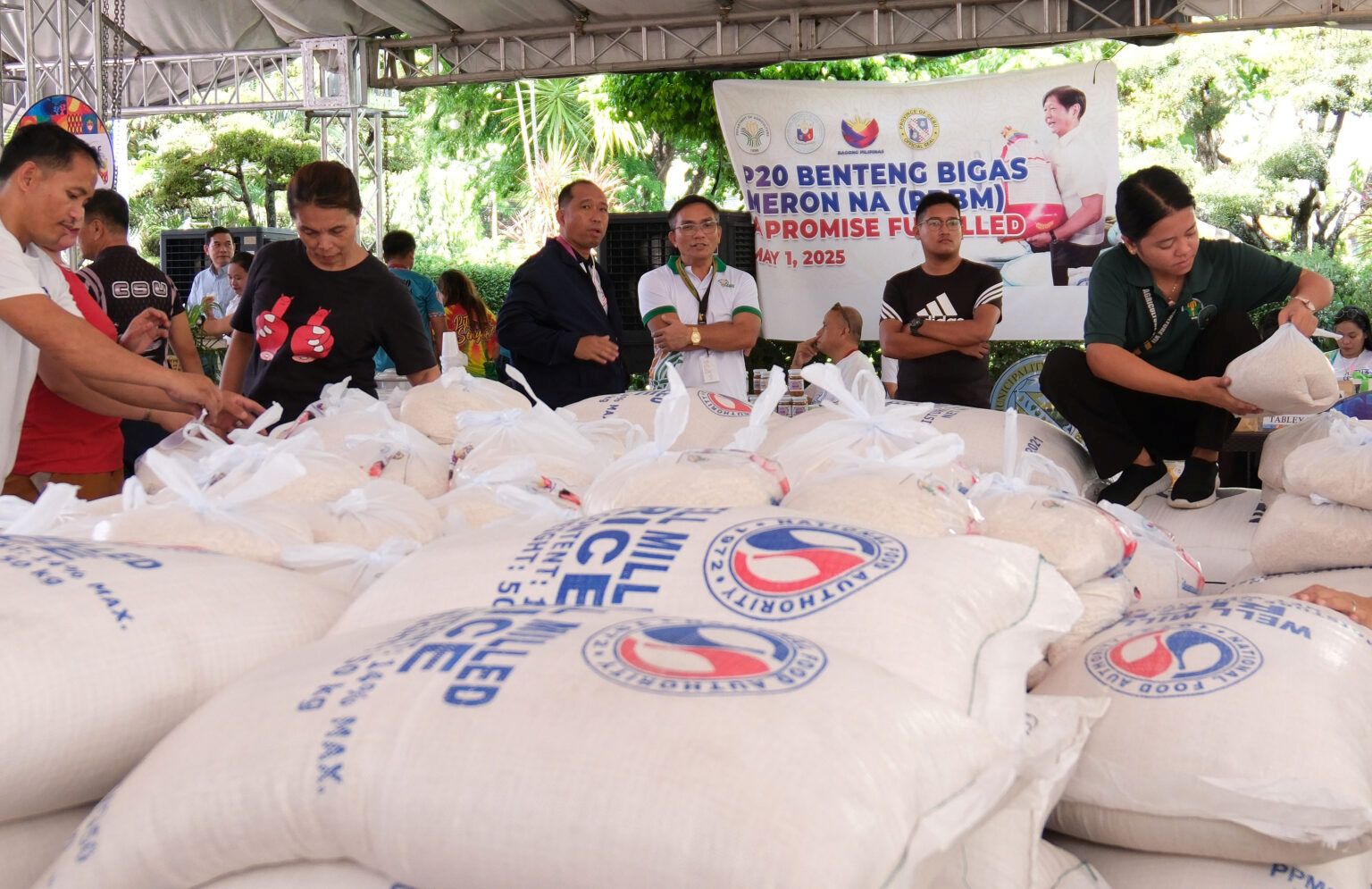 Food poverty drops in Q4; DA cites rice program