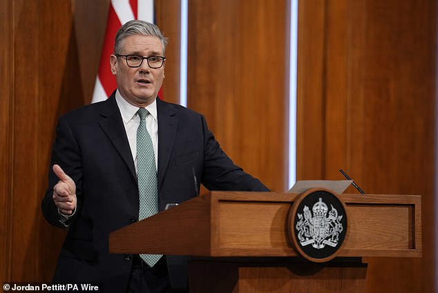 Universal Credit soars with more than a million more jobless Brits not ...