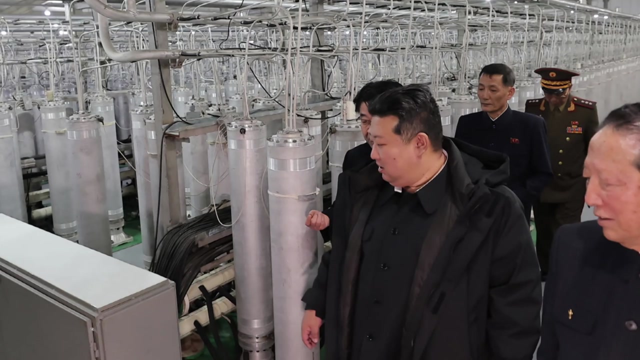 우선 북핵 동결부터... "현 상태 중단도 모두 이익"