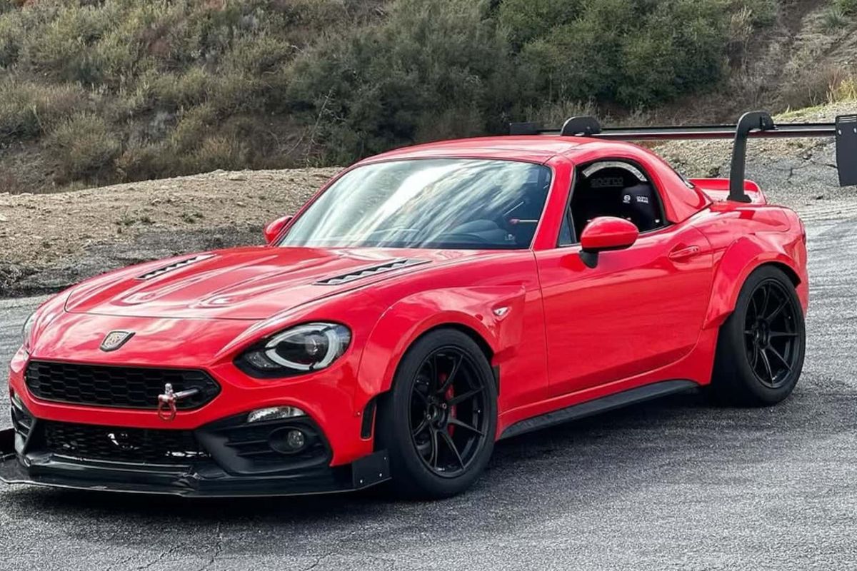Quando 160 CV non bastano più: la FIAT 124 Spider rinata negli USA con ...