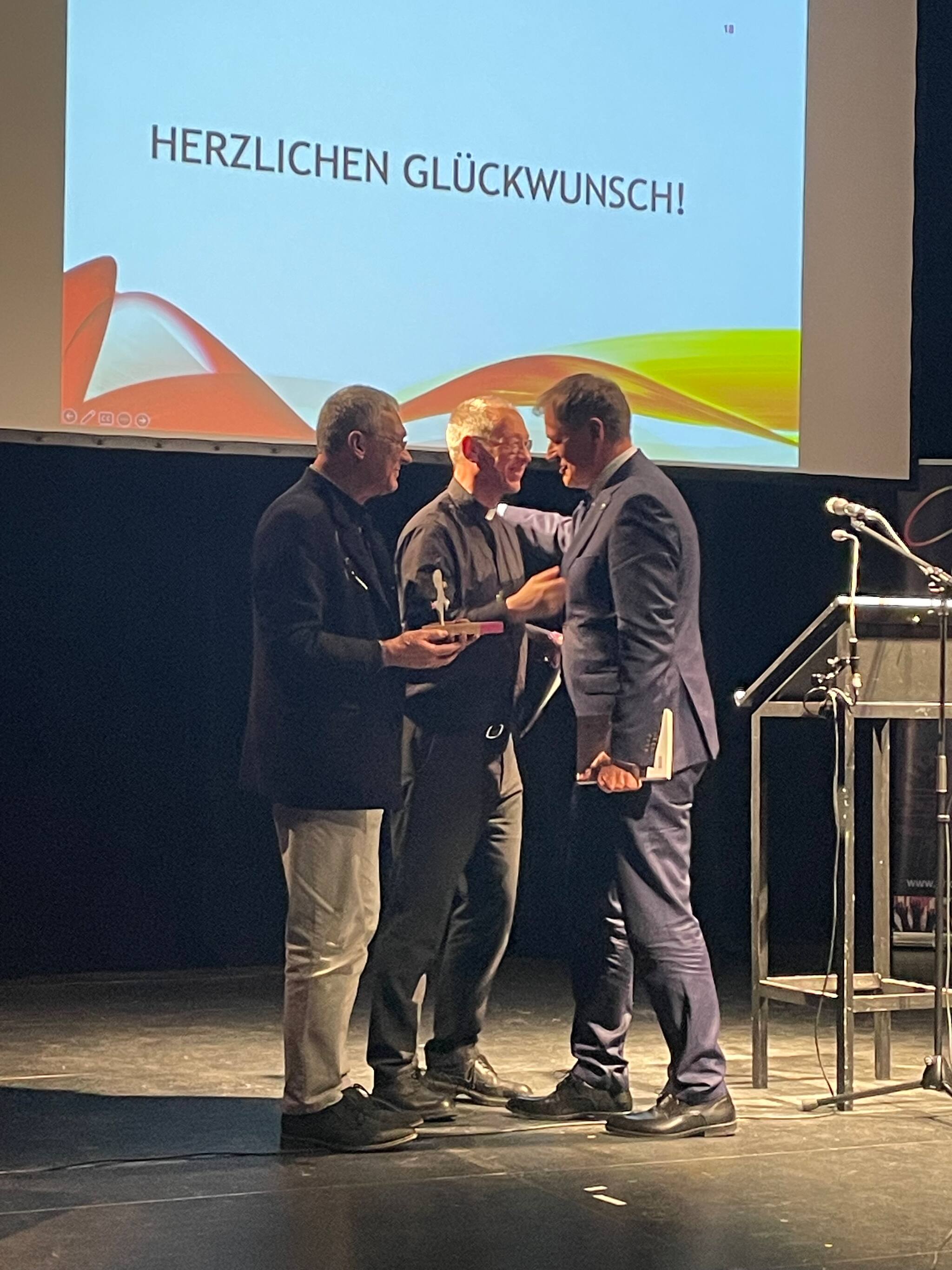 Richard Arnold erhält Rosa-Detlef-Preis: „Raus aus der Unsichtbarkeit“