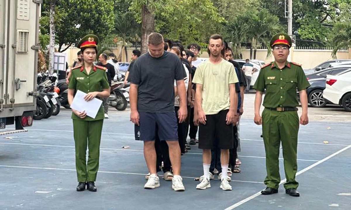 Foreigners among 28 arrested in Vietnam for selling cannabis via ...