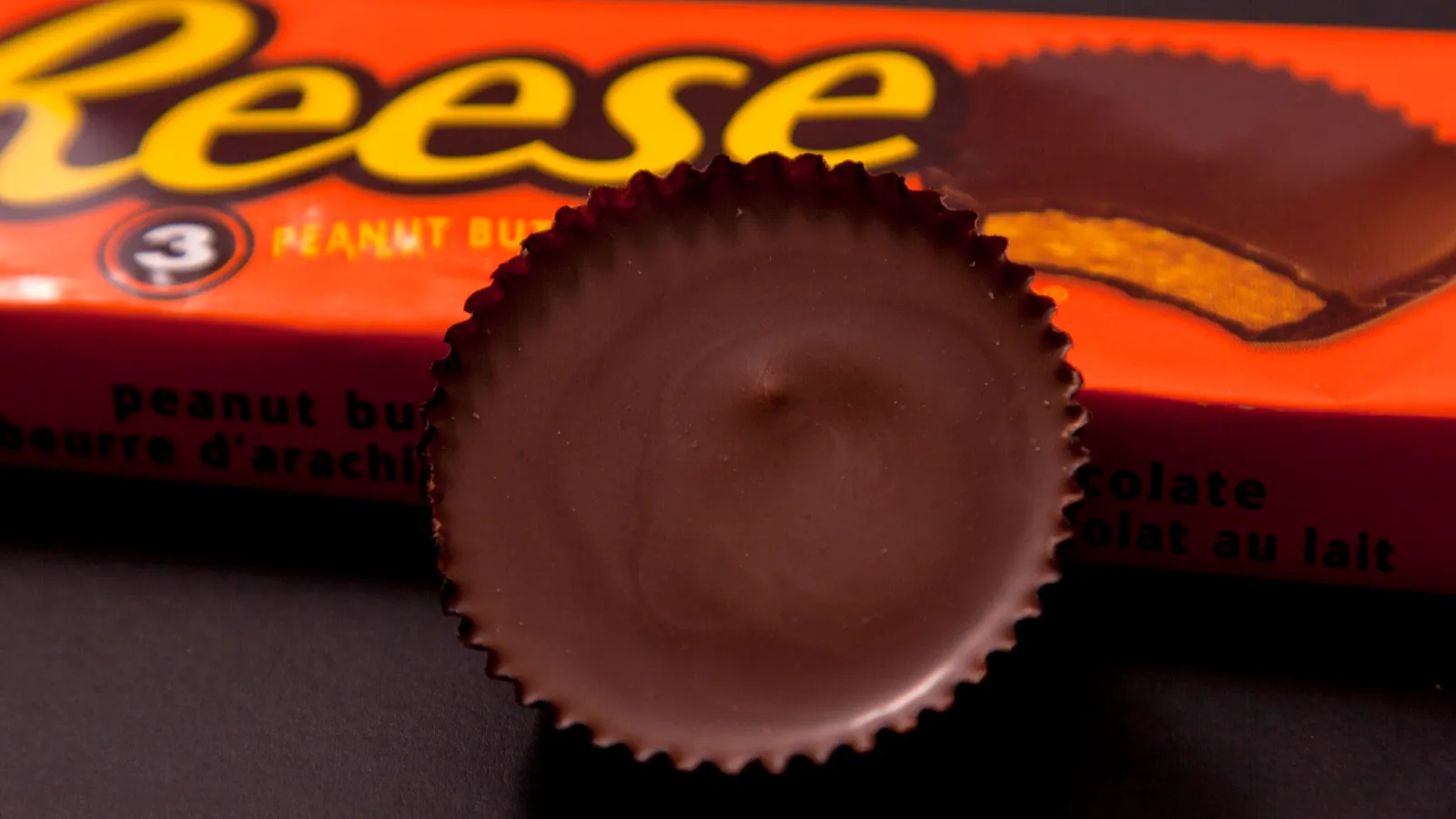 Cold Stone Creamery just dropped Reese’s and Oreo desserts fans did not ...