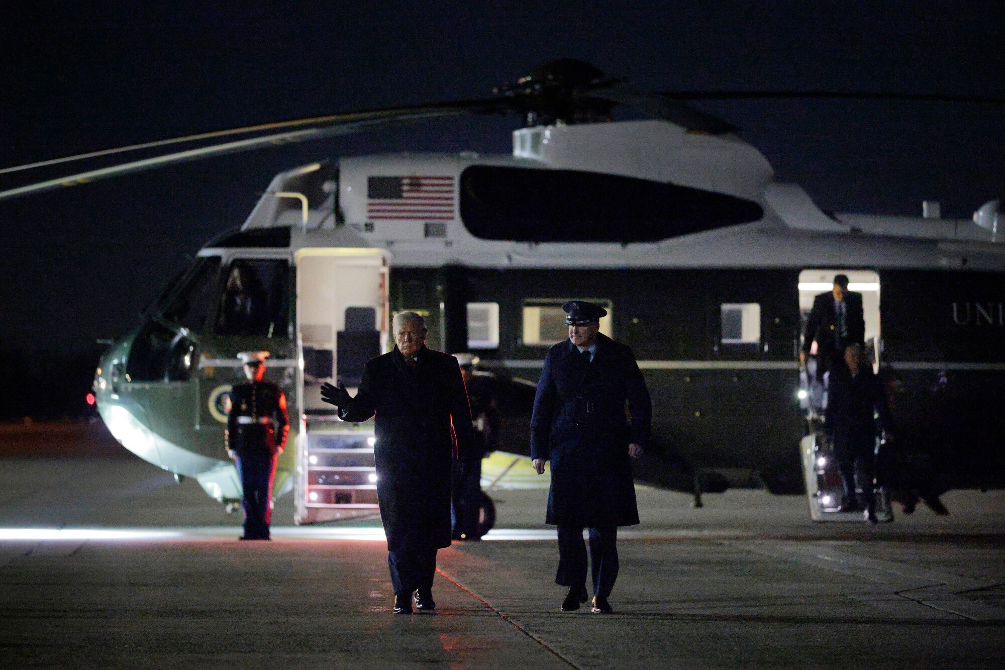 Trump arrives in Zurich; Davos speech set to start on time