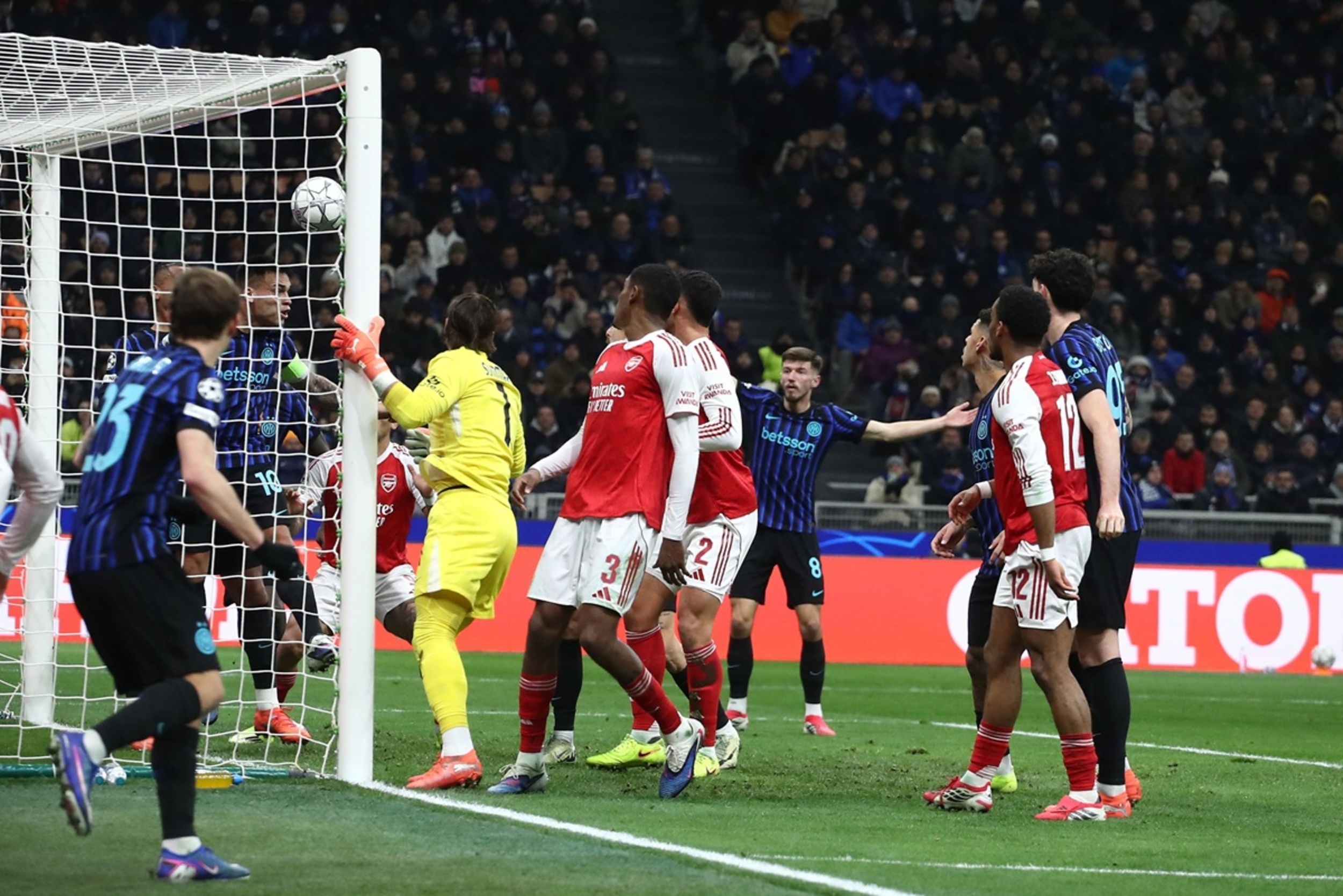 Conte says Arsenal is setting a standard with their setpiece prowess