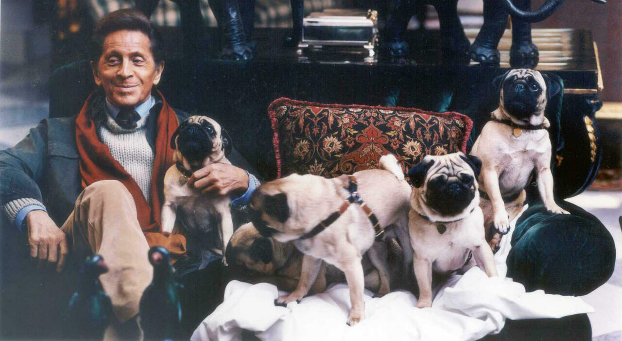 Valentino, i carlini nella camera ardente. La storia di una famiglia a ...