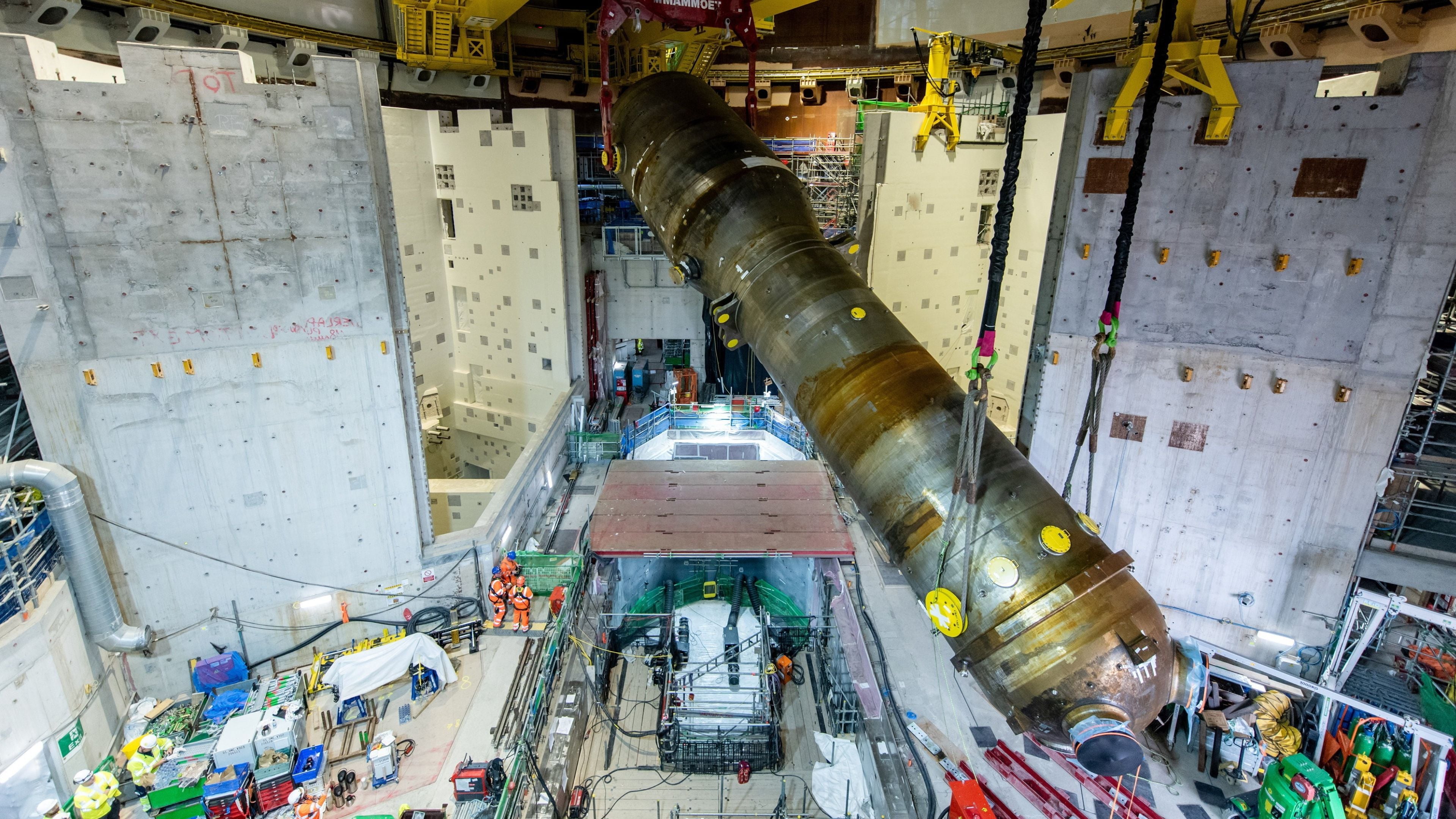 Milestone as Britain's new £26bn nuclear power station has vital units ...