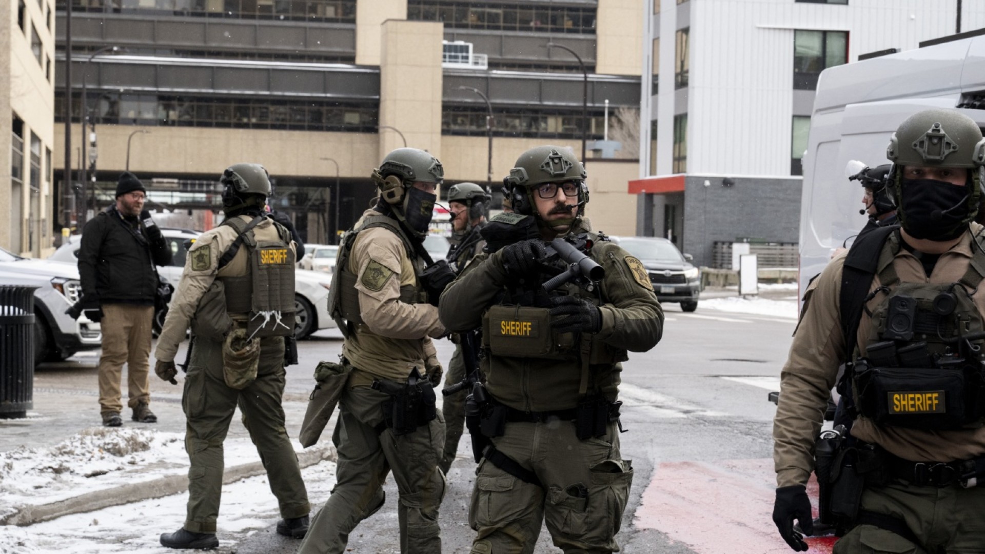 'ICE should have a use-of-force standard': Leader Jeffries on DHS ...