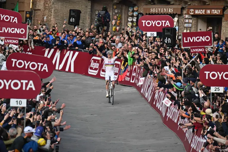 Strade Bianche keeps dreaded Pogacar final intact, but also ...