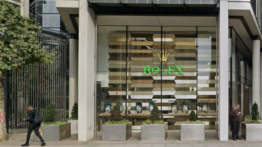 Machete-wielding robbers raid London Rolex shop