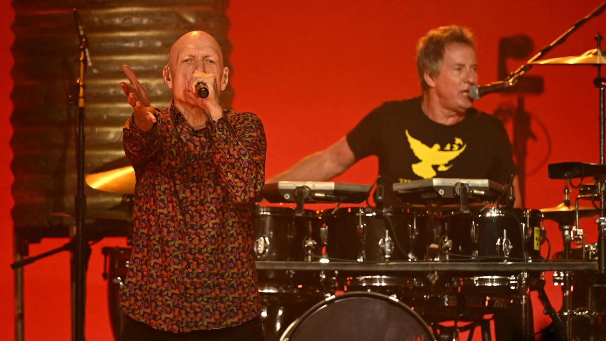 Midnight Oil trauern um ihren Drummer Rob Hirst