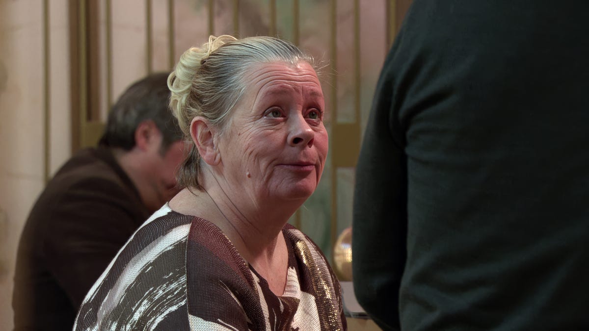 Coronation Street reveals who's next to discover Bernie's sad secret