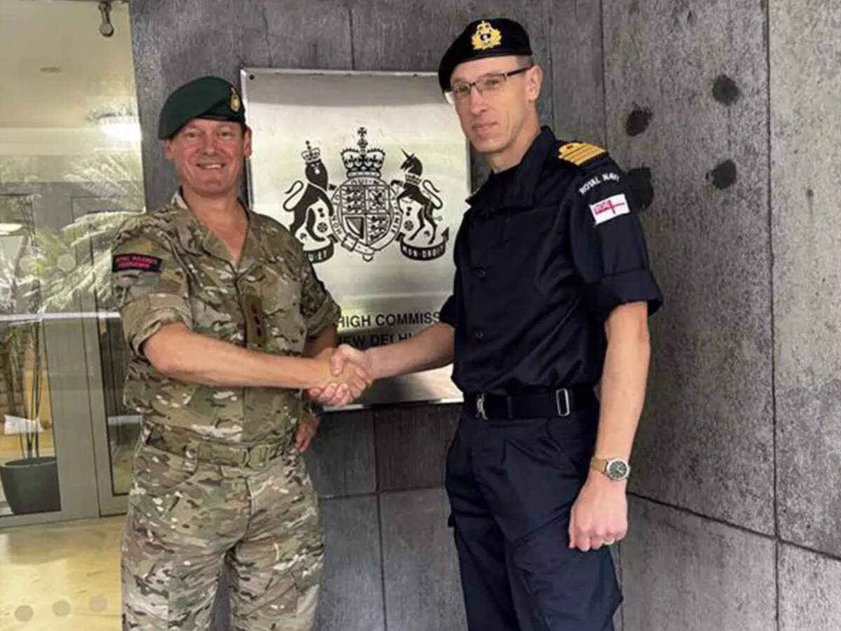 Colonel Simon Westlake bids farewell as UK naval advisor to India ...
