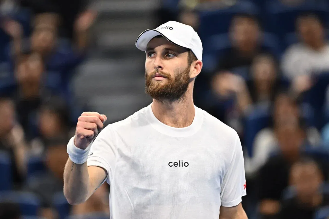 Moutet ontspannen voor duel met Alcaraz: 'Hij mag niet verliezen'