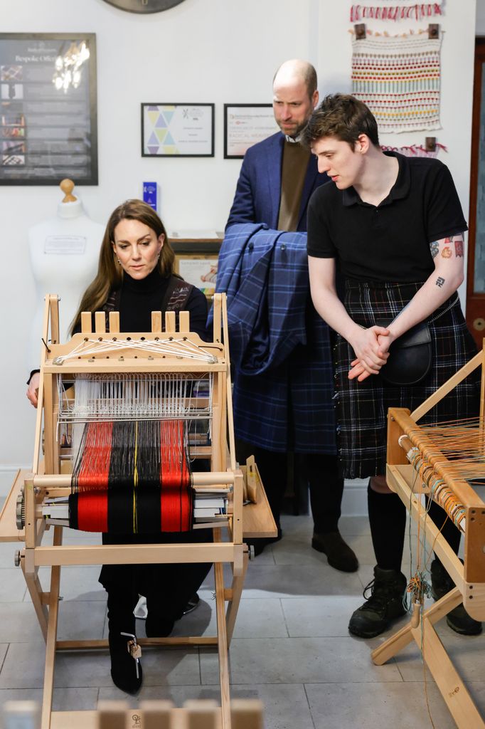 Prince William is the ultimate gent to Princess Kate in moment captured ...
