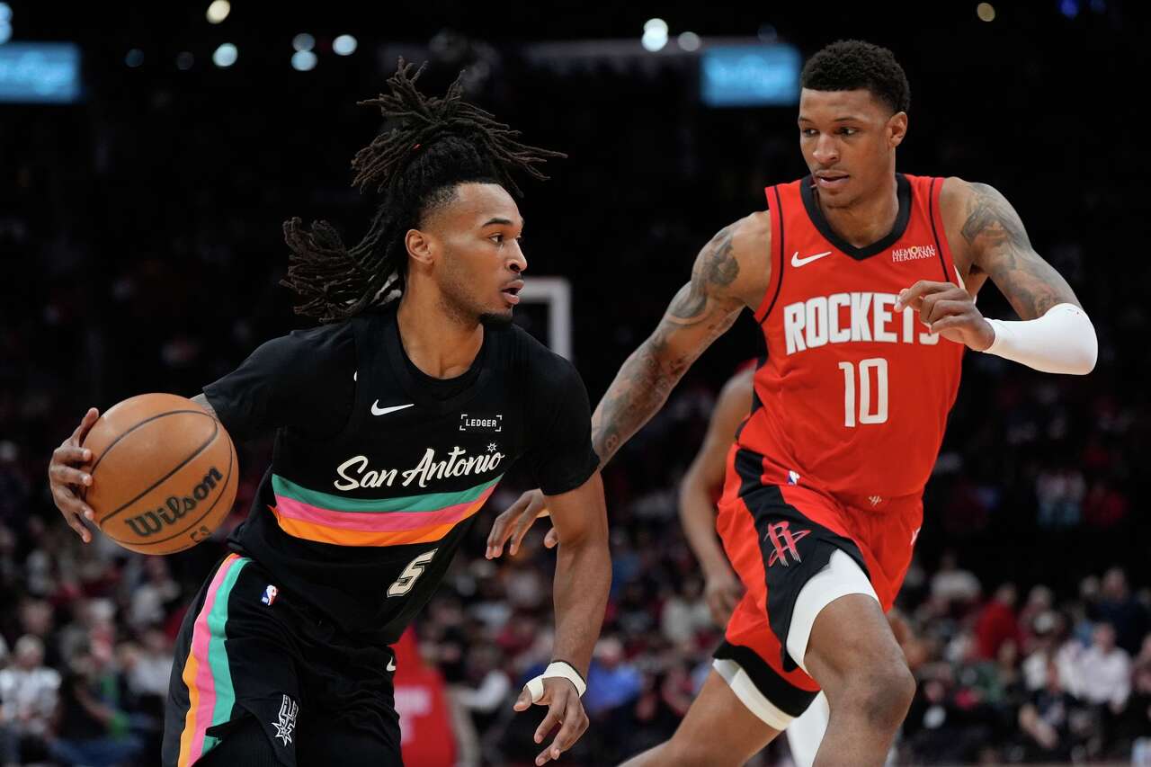 How the Spurs' Stephon Castle fought through pain in Houston