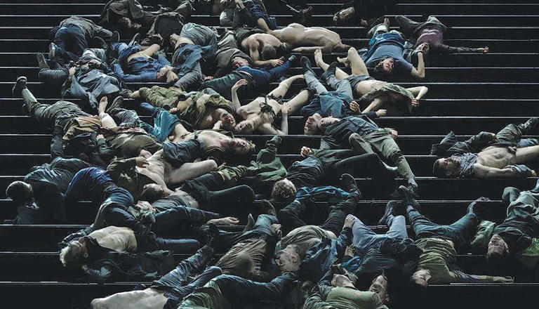 Το σπαρακτικό «Ρέκβιεμ» του Παπαϊωάννου στη Λυρική Σκηνή