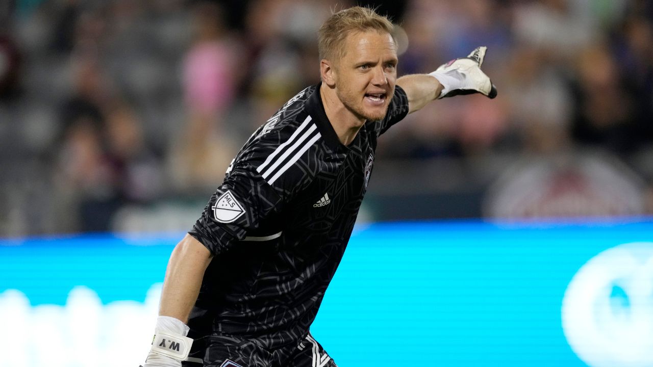 Veteran goalkeeper William Yarbrough brings more than experience to ...