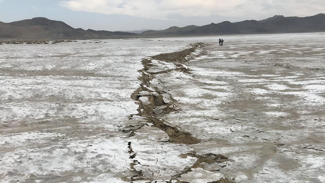 4.4 quake slams Northern California as shockwaves rip 100 miles into ...