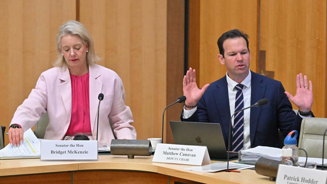 Nationals quit front bench en masse after policy split