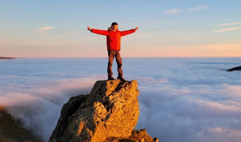 Lad, 11, is 'world’s youngest person' to scale Lake District hills 1000 ...