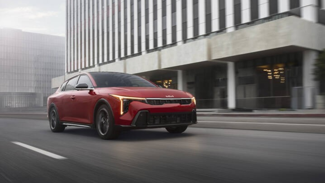 Kia K4 hatch may keep the stick in the US, but the wagon faces bad news