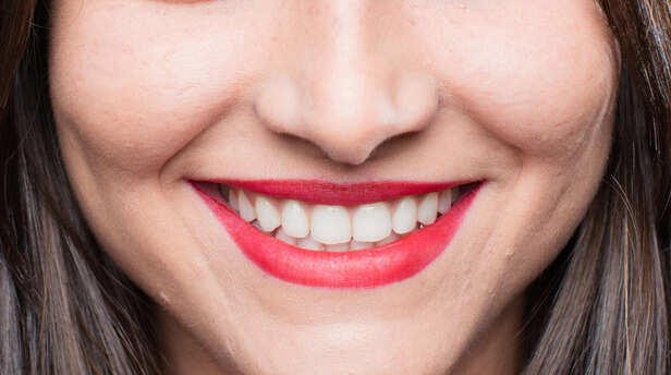 Real vs fake smile: How to tell the difference easily