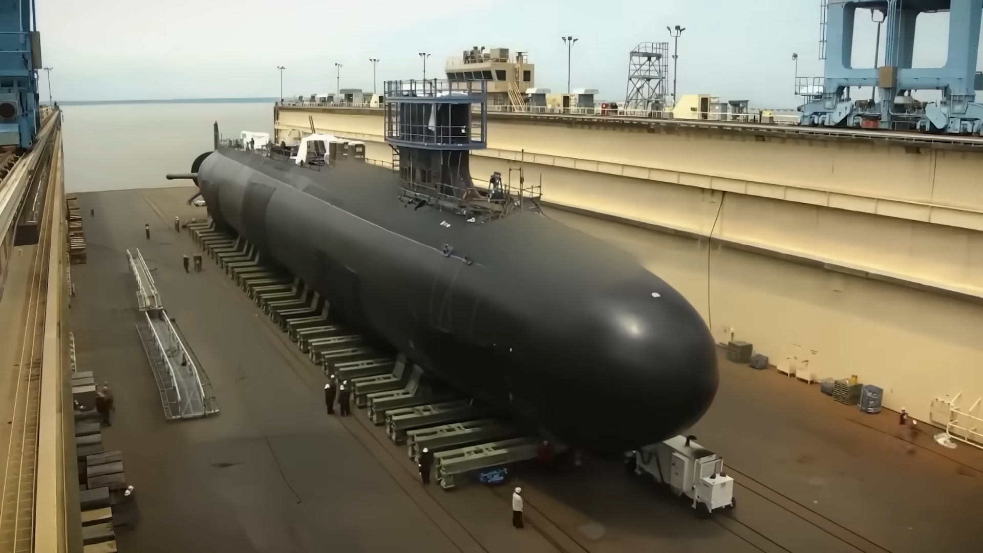 This sub is a Swiss Army knife - and the Pentagon can't stop making it