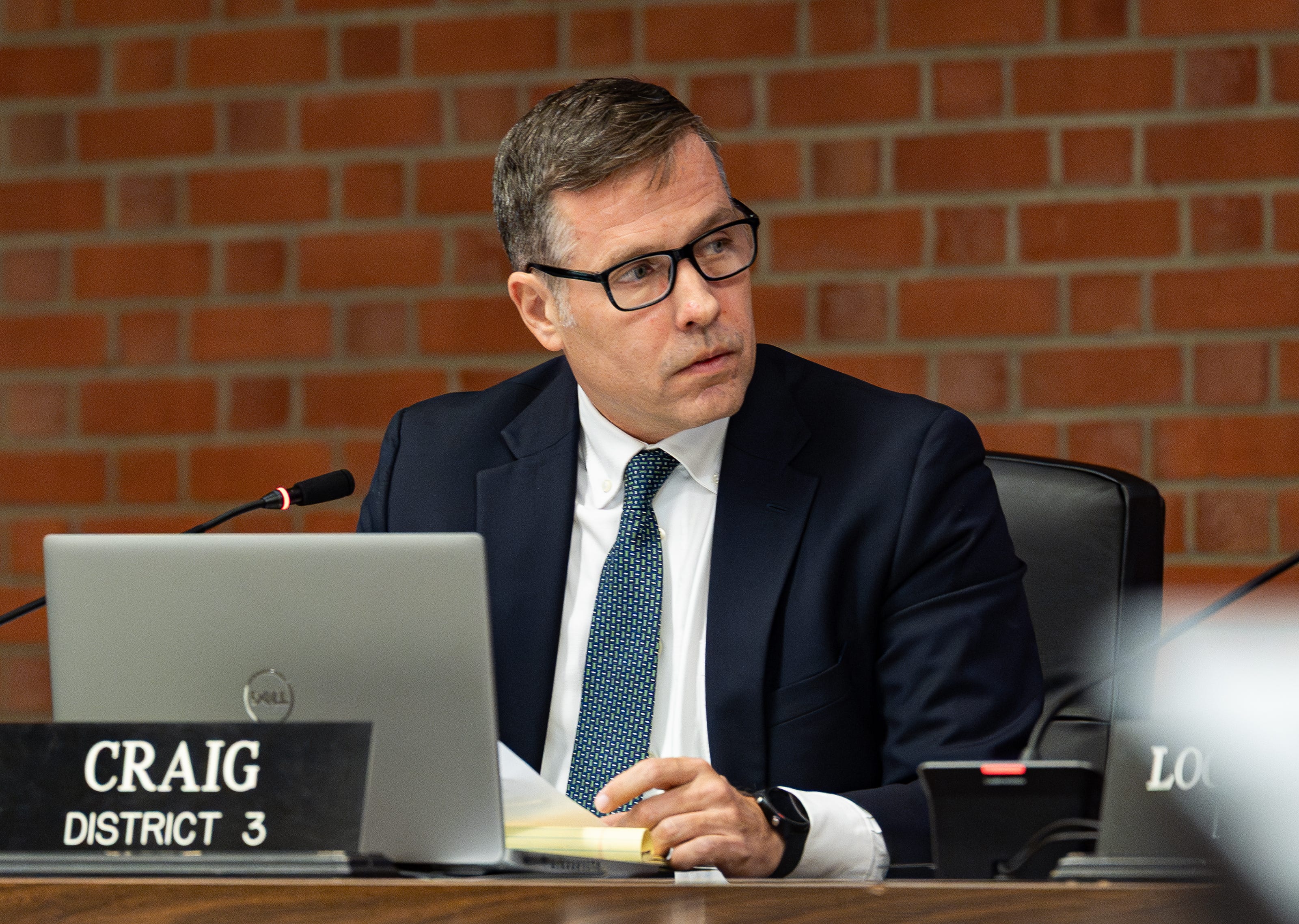 Kentucky bill would reduce elected seats, add appointees to JCPS board