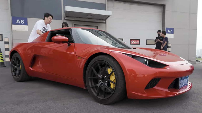 China’s lightweight SC01 electric roadster is heading to Europe