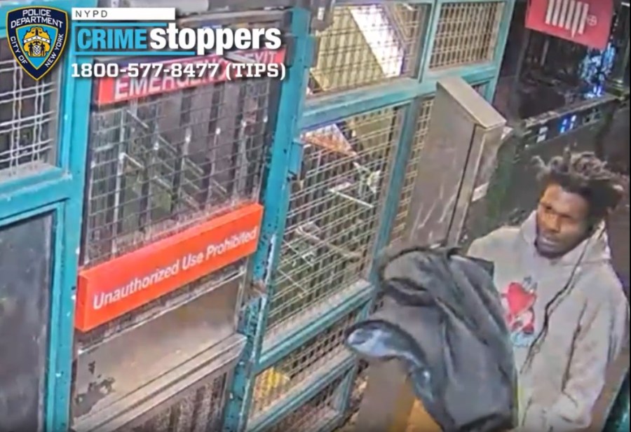18-year-old stabbed multiple times inside Brooklyn subway station: NYPD