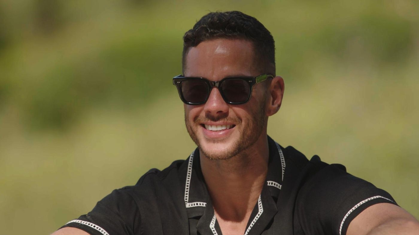 Love Island’s Scott Thomas soft launches new girlfriend 👀