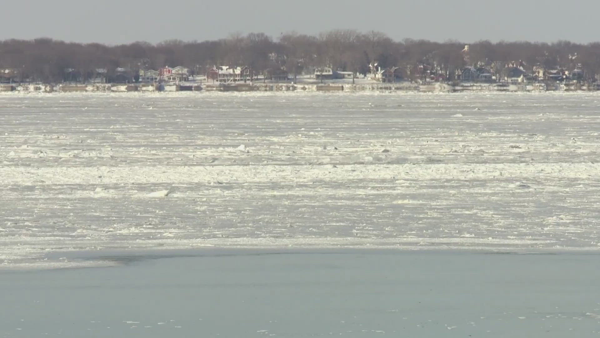 Sandusky crews battle heavy ice blocking intake pipes at water plant ...