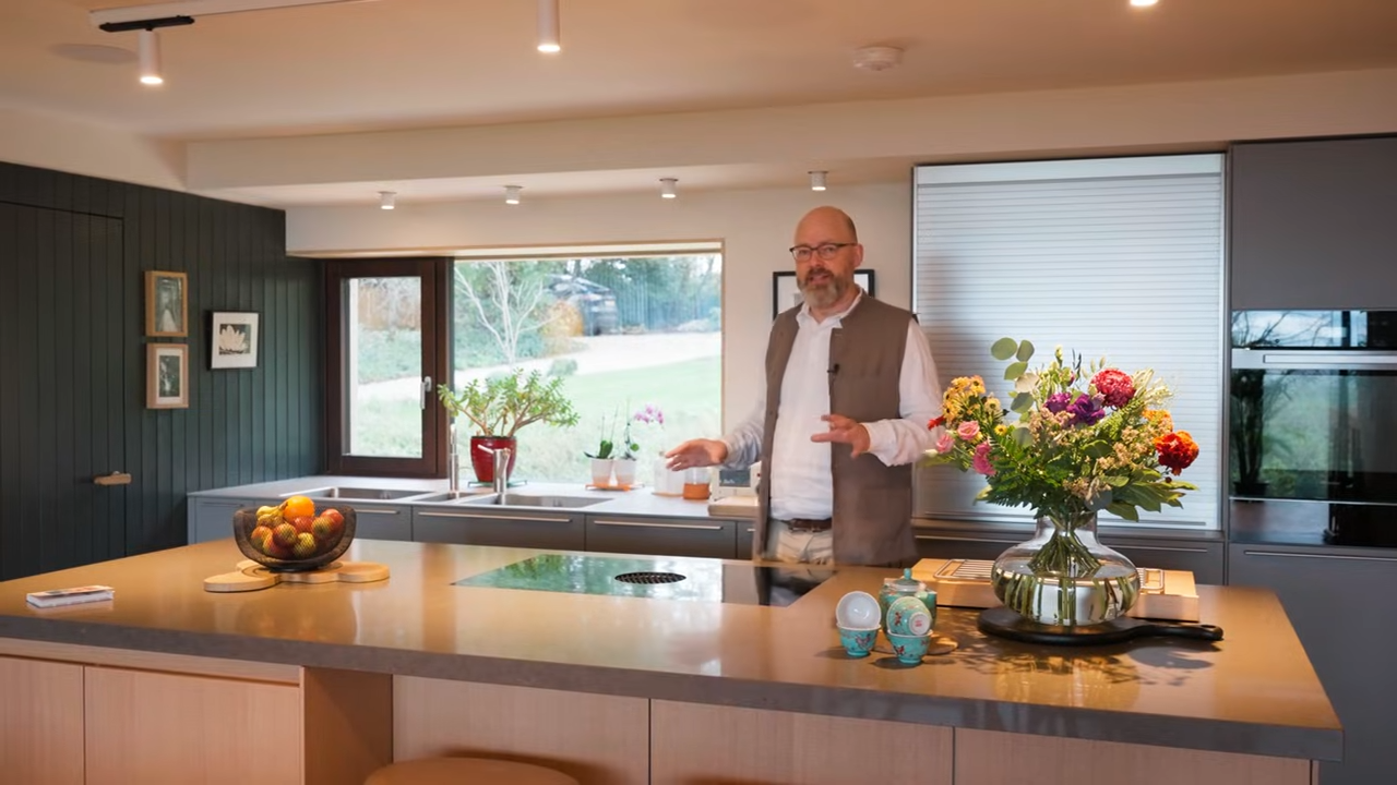 This Is How A Contemporary Cotswolds Home Looks