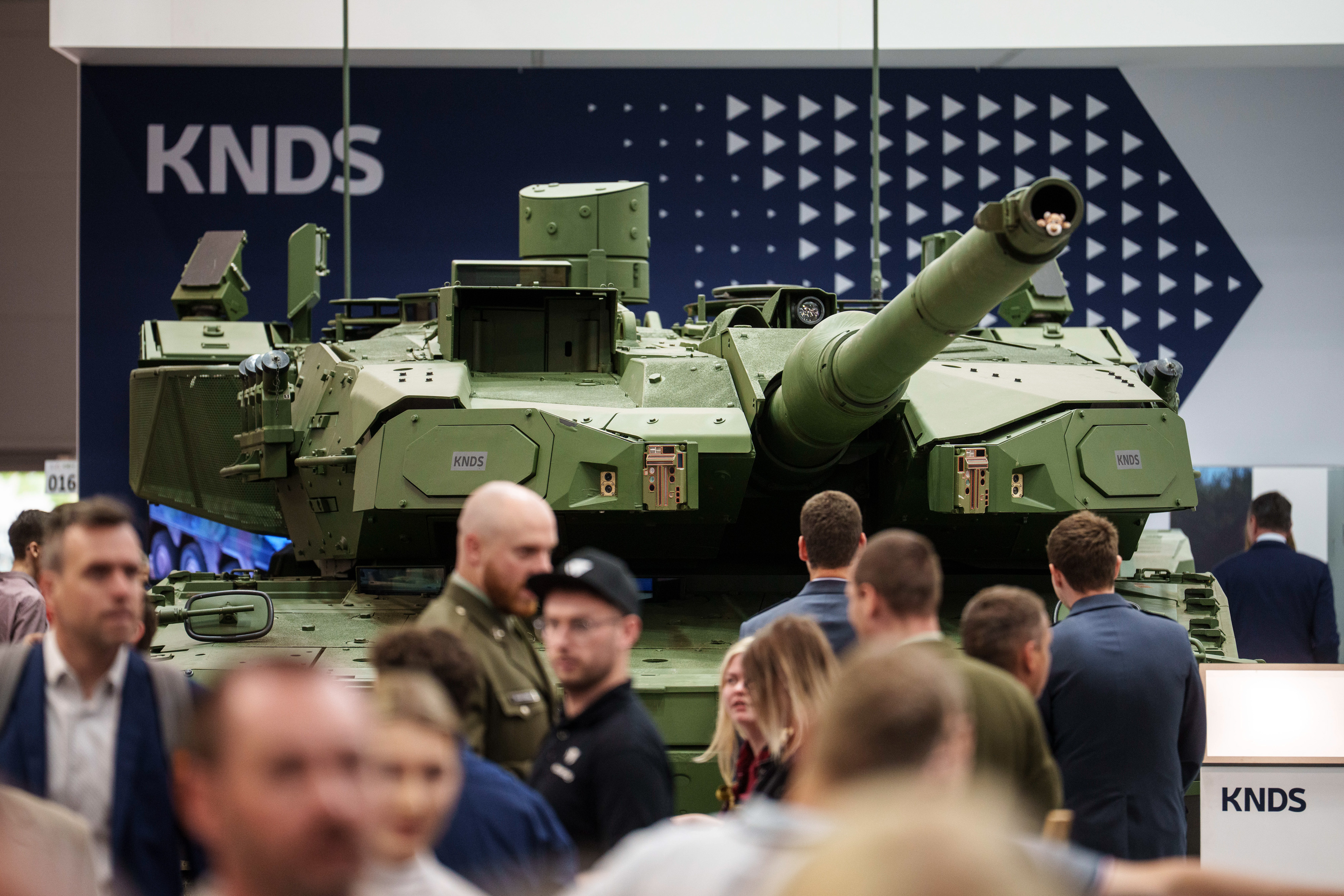 New Trophy deal expands defensive suite's Leopard 2 A8 tank user base