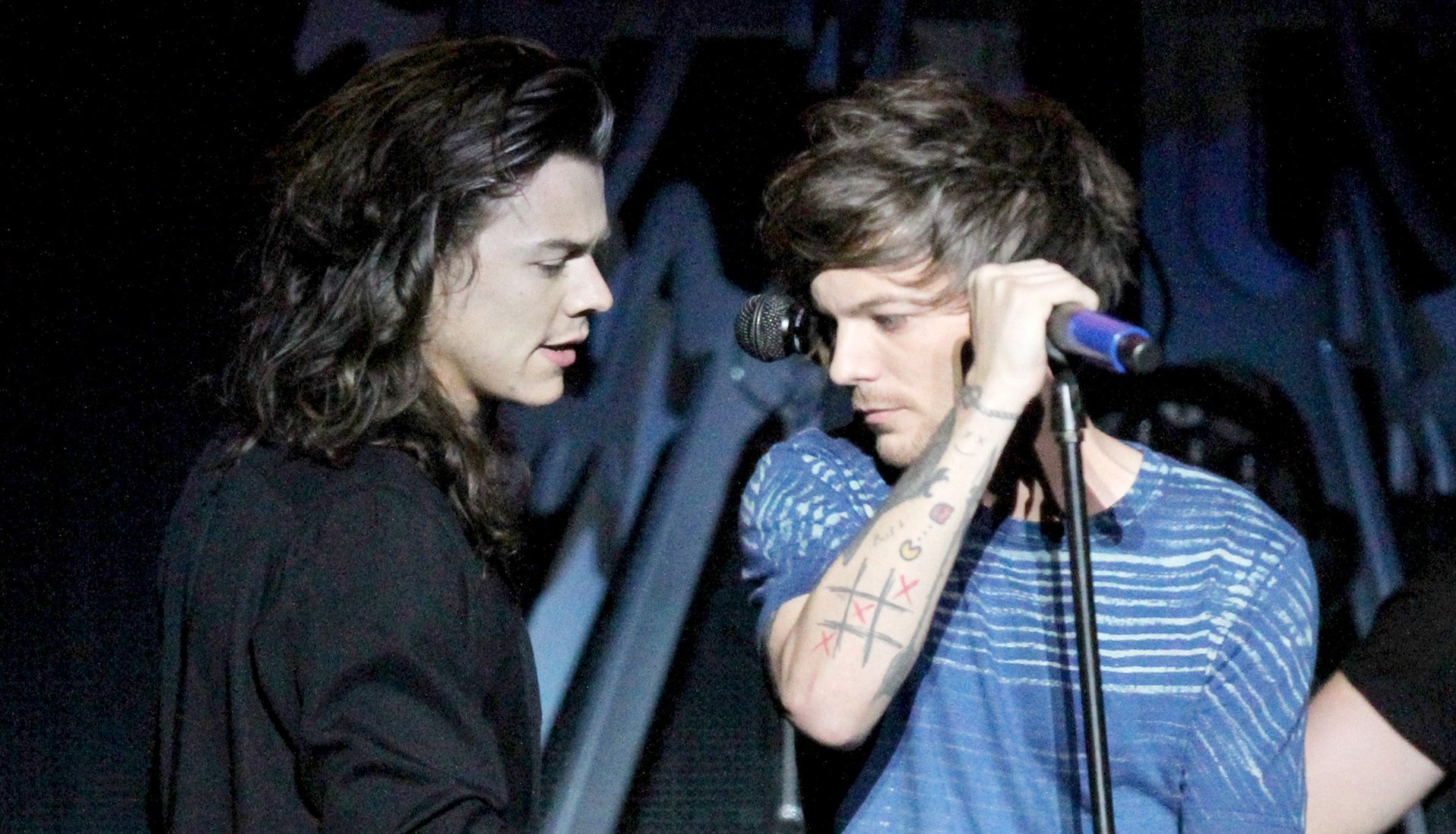 Louis Tomlinson 'throws shade' at Harry Styles
