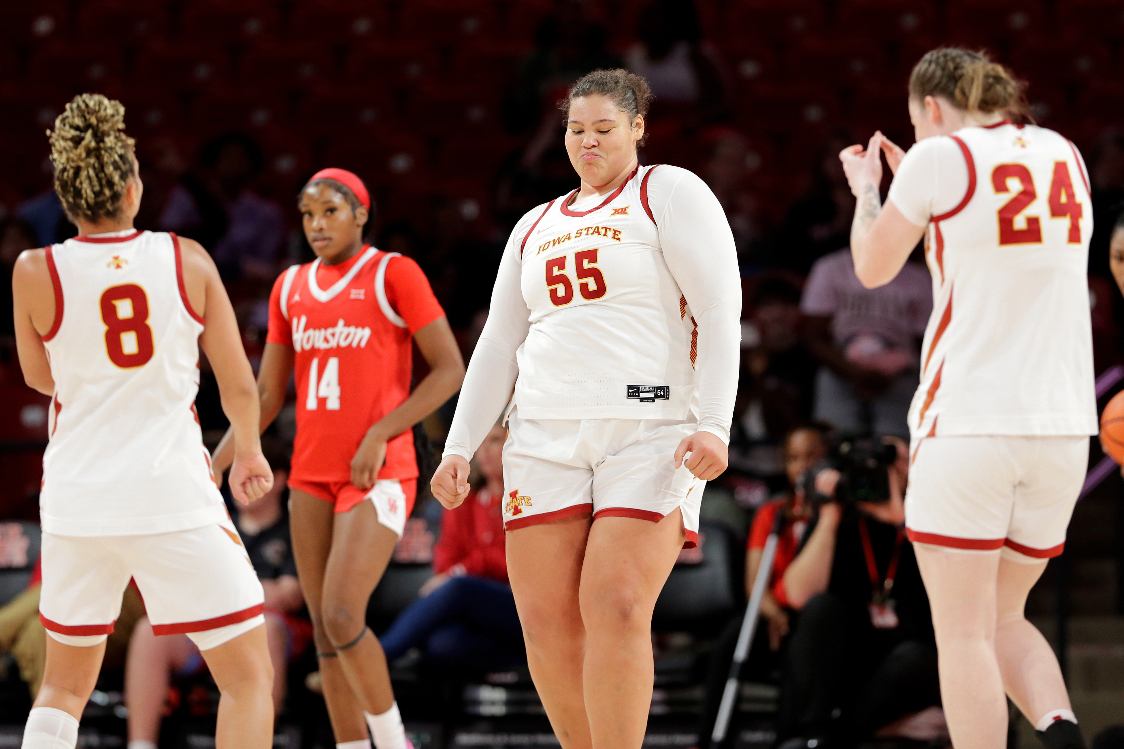 Audi Crooks: The women’s basketball force fans struggle to discuss