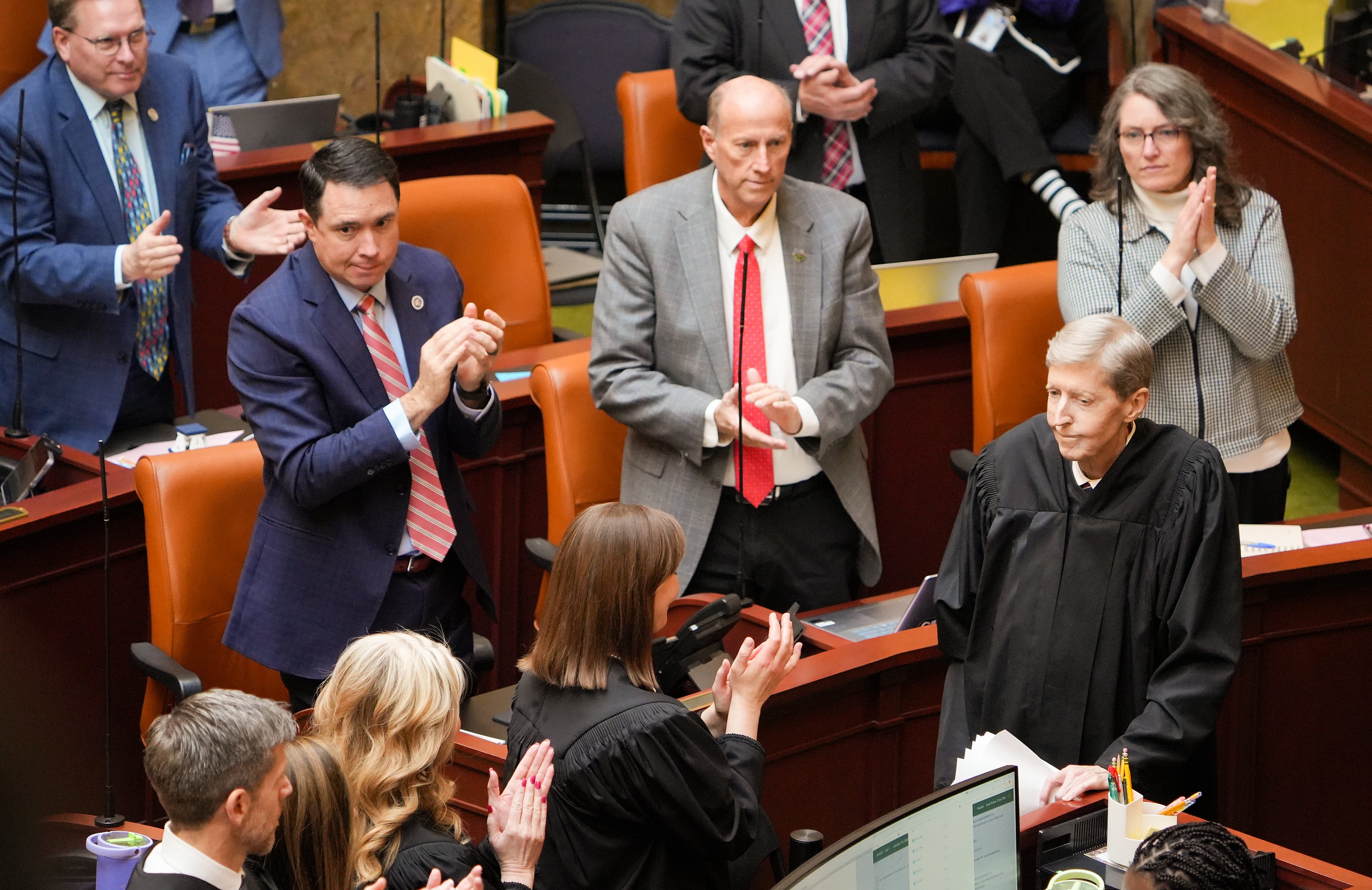 Chief justice says disagreement is healthy, but wants lawmakers to stop ...
