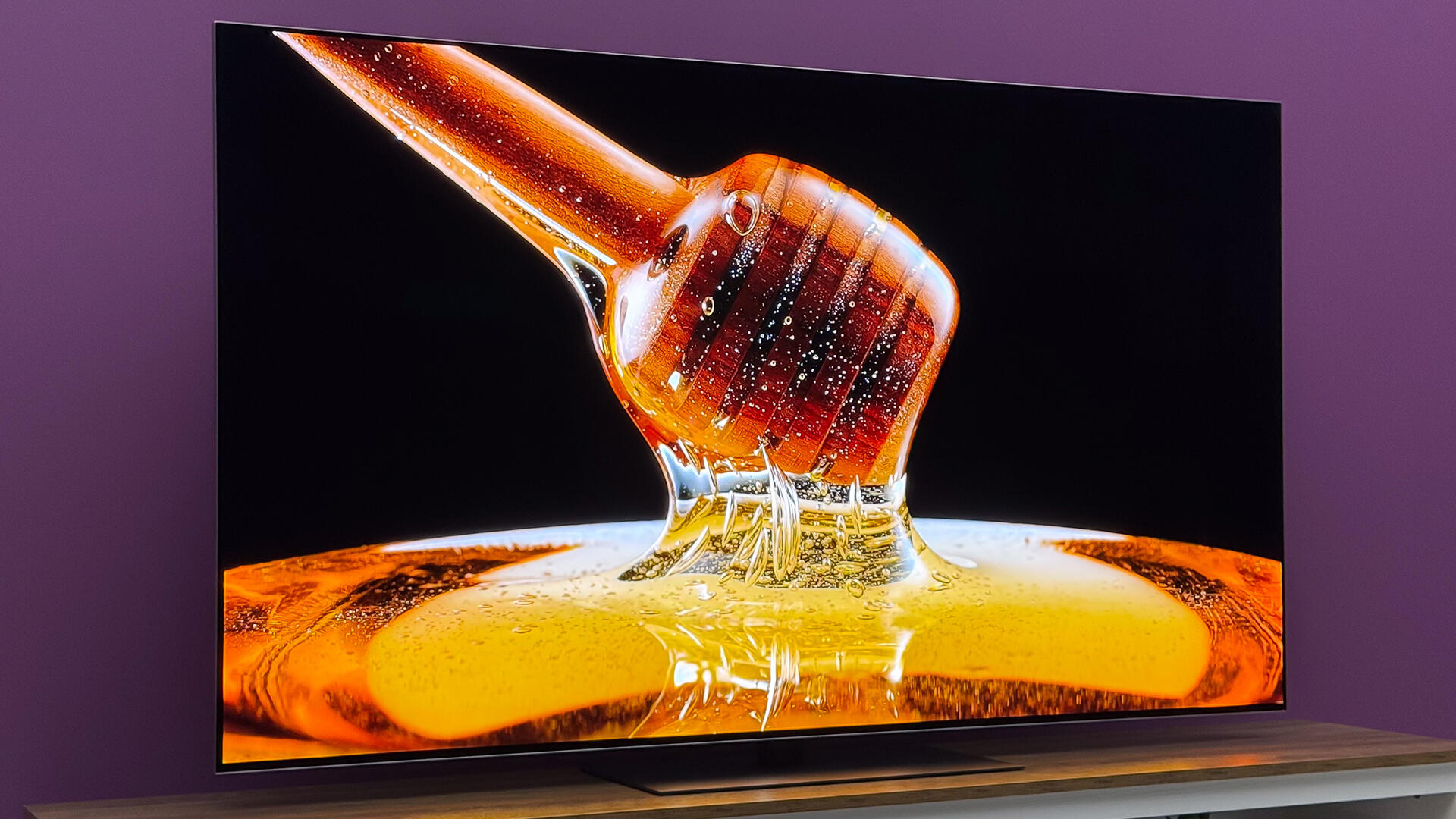 I compared the 2 best LG OLED TV models on the market right now - and ...