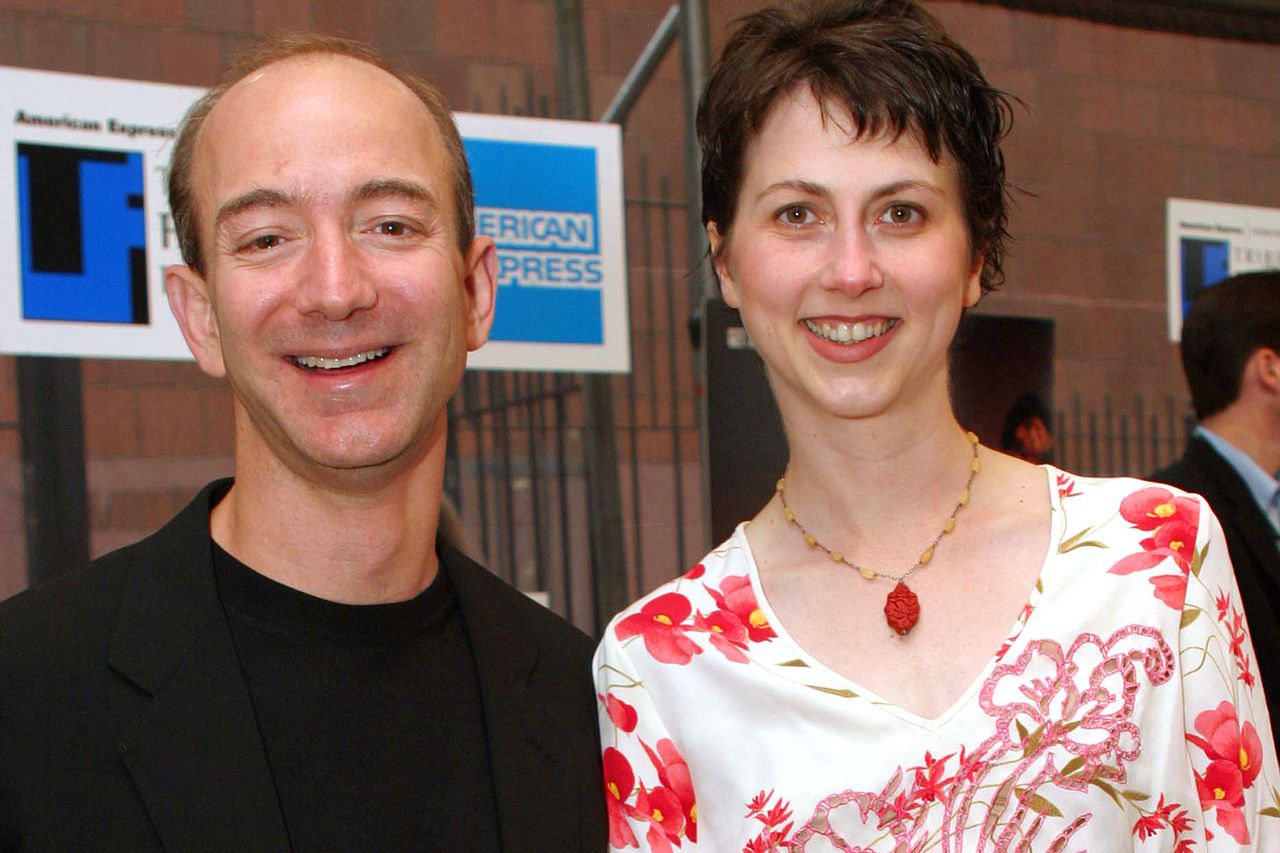 Who is Jeff Bezos’ ex-wife? What to know about MacKenzie Scott (and her ...