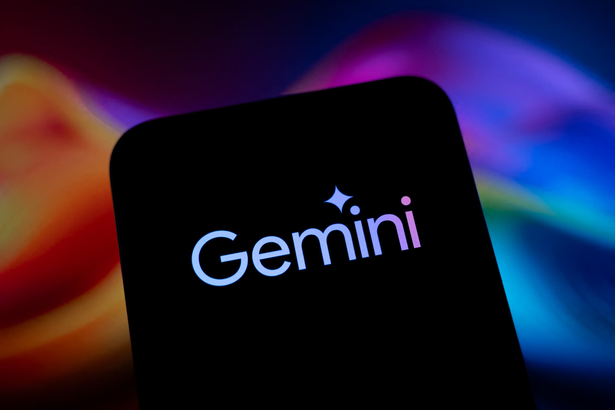 L’UE va « aider Google » à « se conformer à ses obligations » imposées ...